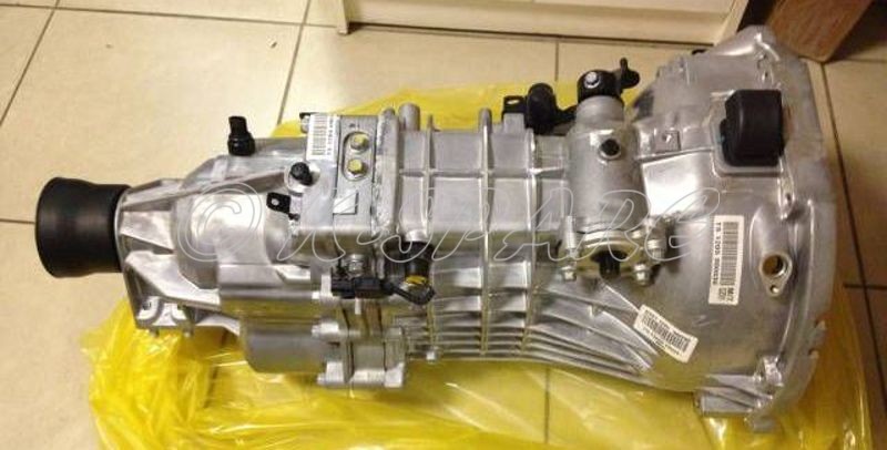 HYUNDAI - TRANSMISSION ASSY-MANUAL [4300049900]